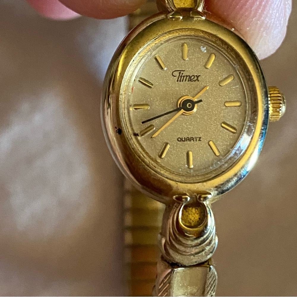 Vintage Timex Cr 1216 Stainless Womens Wristwatch Wit… - Gem